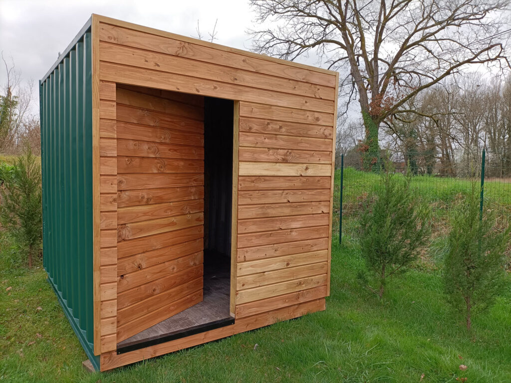 Abri pour vos véhicules : conteneur aménagé en garage l In’BOX