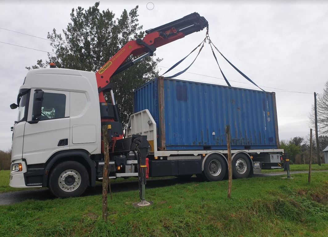 Abri pour vos véhicules : conteneur aménagé en garage l In’BOX