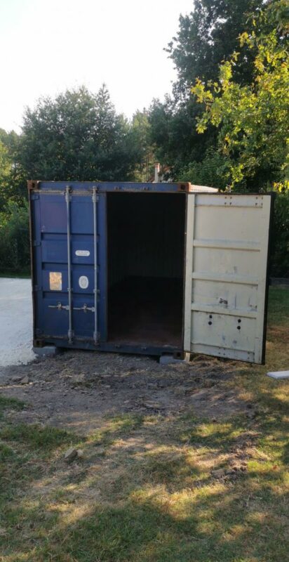 Livraison 2 containers pour un abri de voiture - In'Box Container