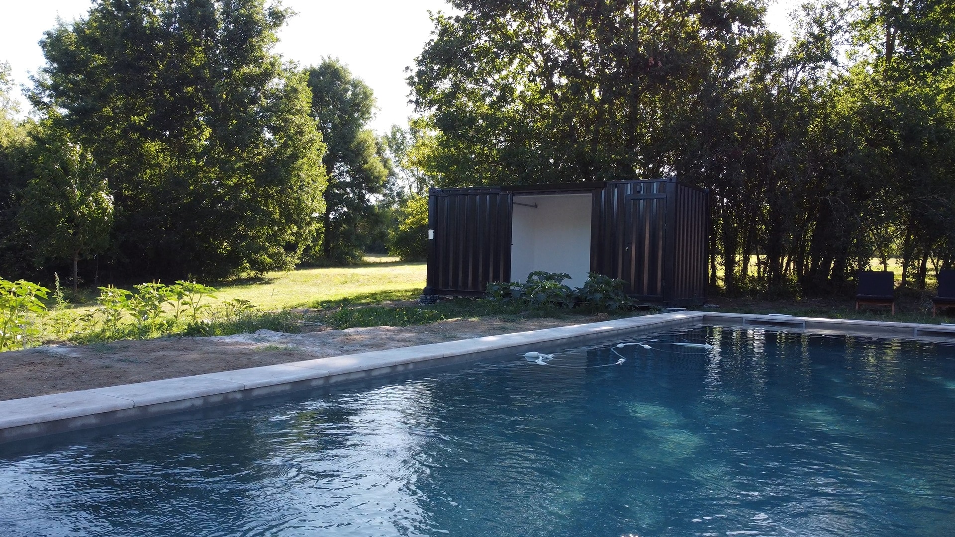 Container aménagé en pool-house - In'Box Container