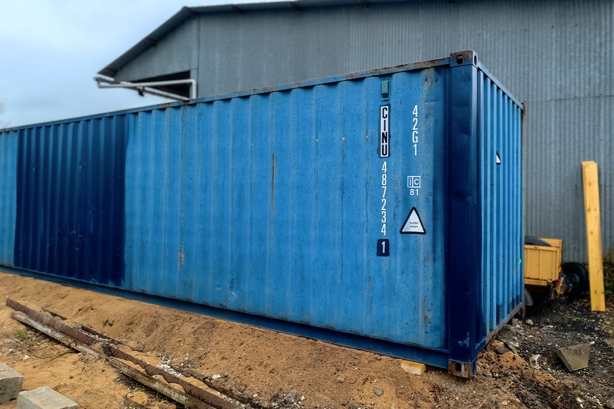Container stockage Amilly : solution rapide pour garage automobile